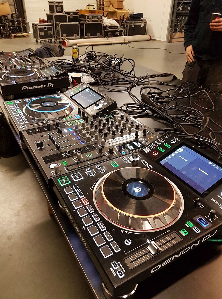 The Shoot-Outs have begun - Mixers - Engine DJ Community