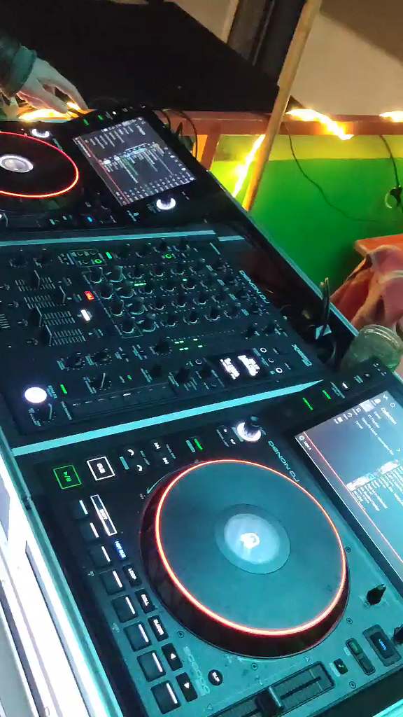 SC6000 Jogwheel phantom touch and stuttering - Media Players - Engine ...